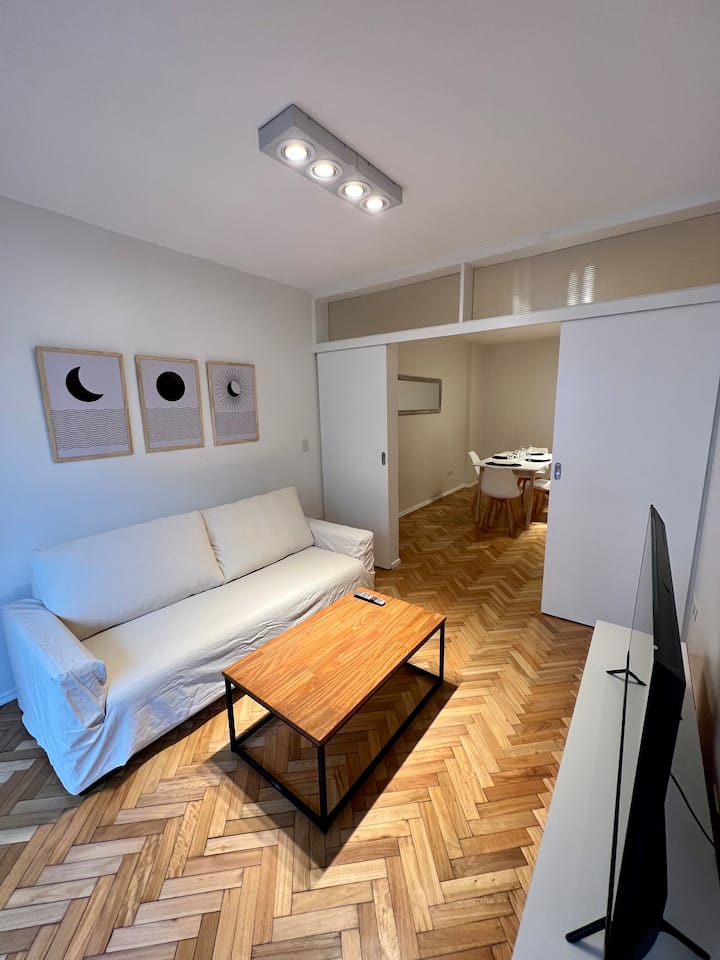 Apartment In Recoleta, 2rooms - Recoleta