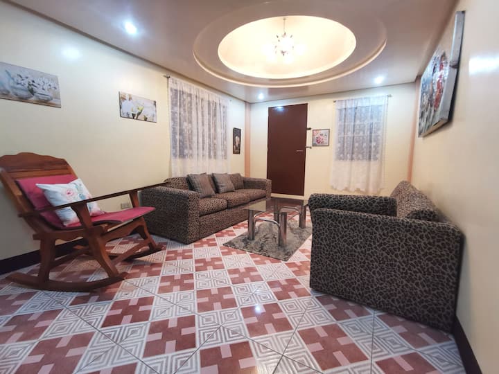 Shabby Chic Homestay City-center - Nabua