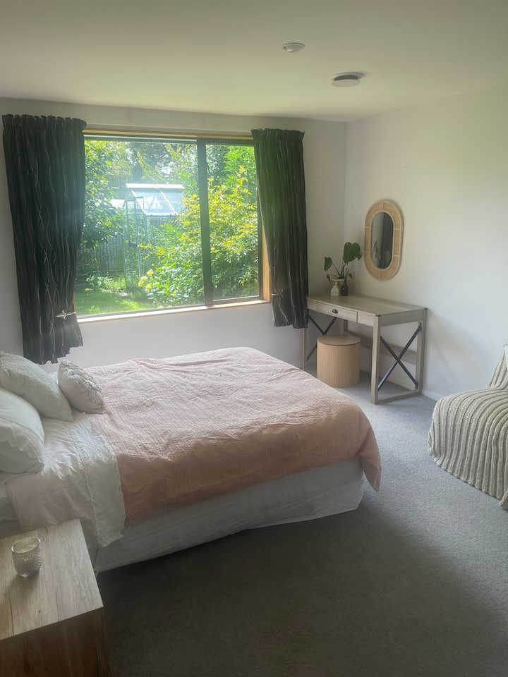 Sunny Room - Invercargill City - Invercargill