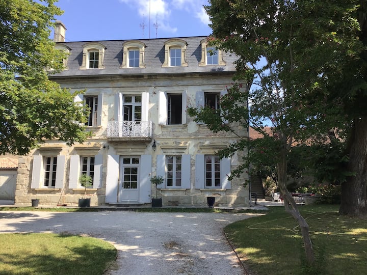 Maison De Famille Avec Jardin En Centre-ville. - Villeneuve-sur-Lot