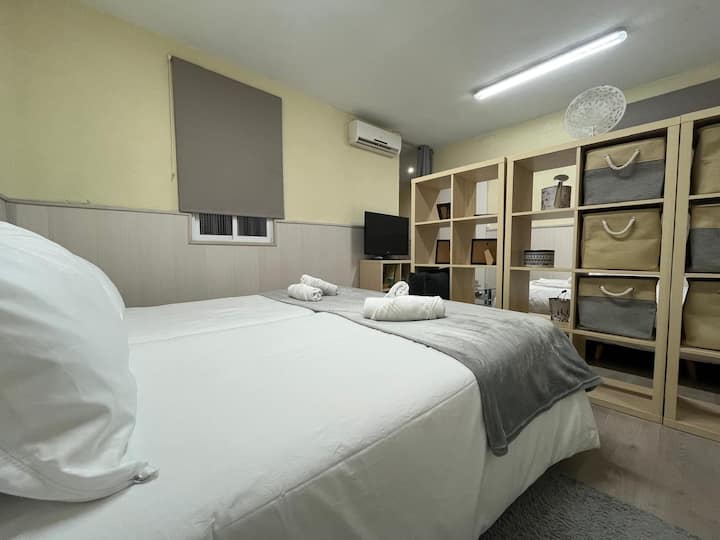 Apto/studio Apartment In Salamanca District - Aéroport Adolfo-Suárez de Madrid-Barajas (MAD)