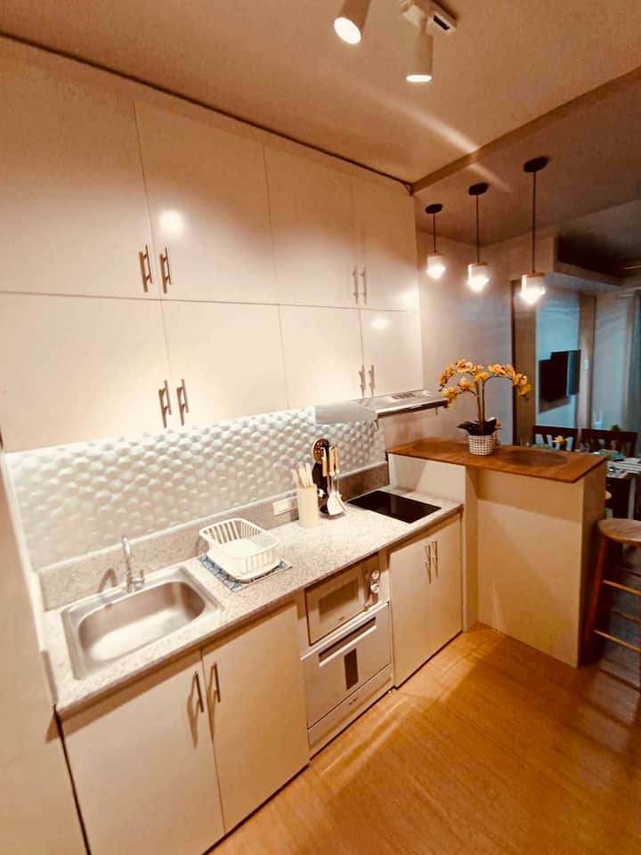 Stylish Cozy Stay With Pool & Wifi In Nuvali - Calamba