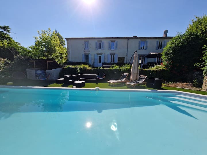 Spacieuse Maison - Piscine - Parc 6000 M² - Langon