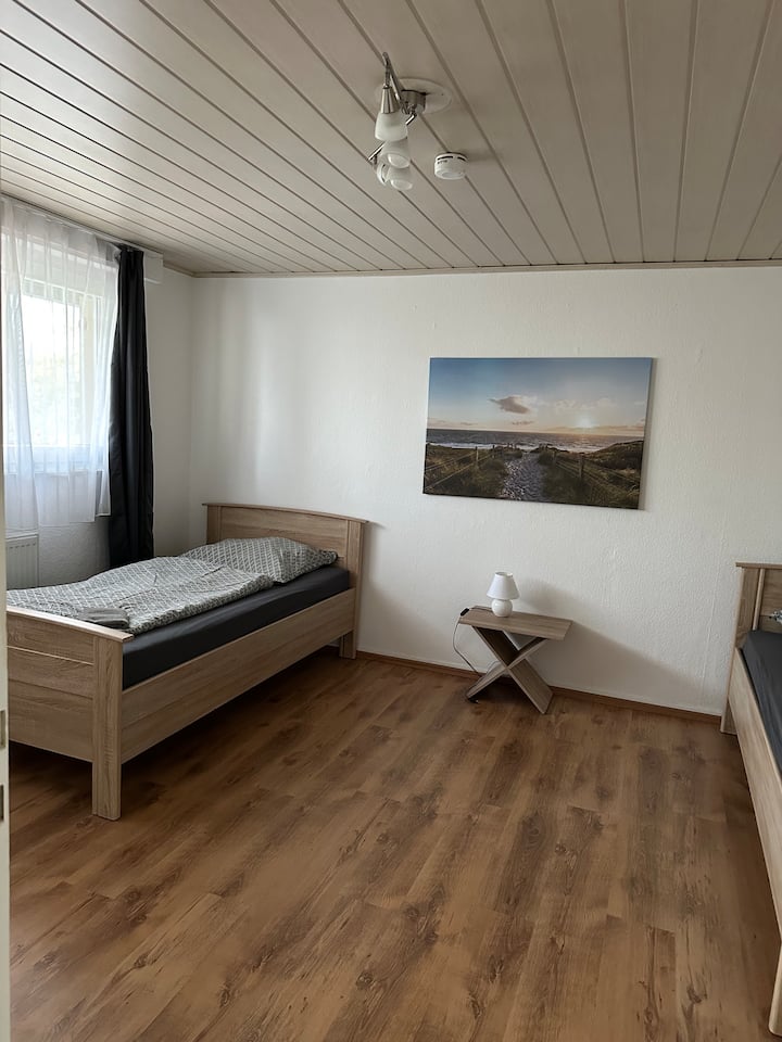 Monteurwohnung Für Bis Zu 5 Personen In Essen - Essen