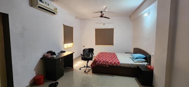 Vesu Homestay - Surat