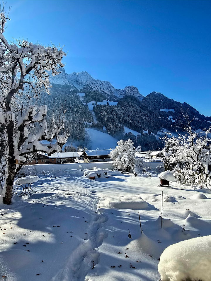 Nouveau à Rougemont: Appartement Dans Chalet 1830 - Rougemont