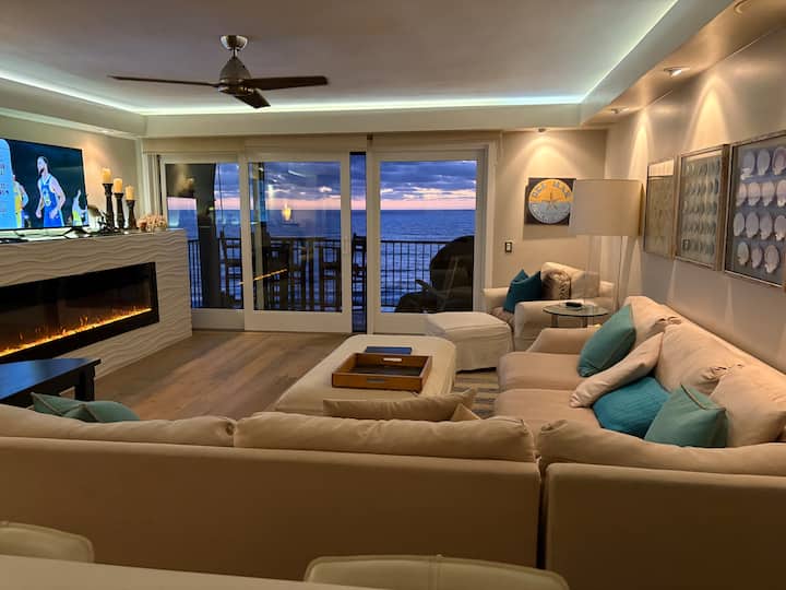 Oceanfront 2b Del Mar Beach Club - Del Mar, CA