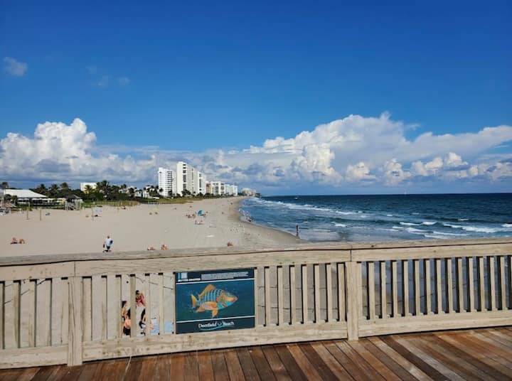 Just A Walk To The Beach! - Boca Raton, FL