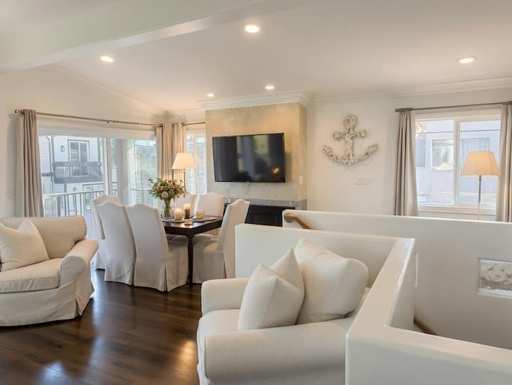 Newport Beach 1 Block From Beach 4 Bed 2 Bath - Newport Beach, CA