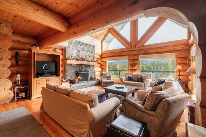 Spectacular Views | Chalet | Private Hot Tub | Bbq - Whistler