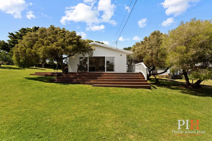 Renovated Beach House Retreat With Bbq & Garden - Cape Woolamai