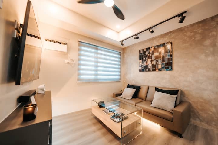 Creatures Of Comfort - Manila - Manila