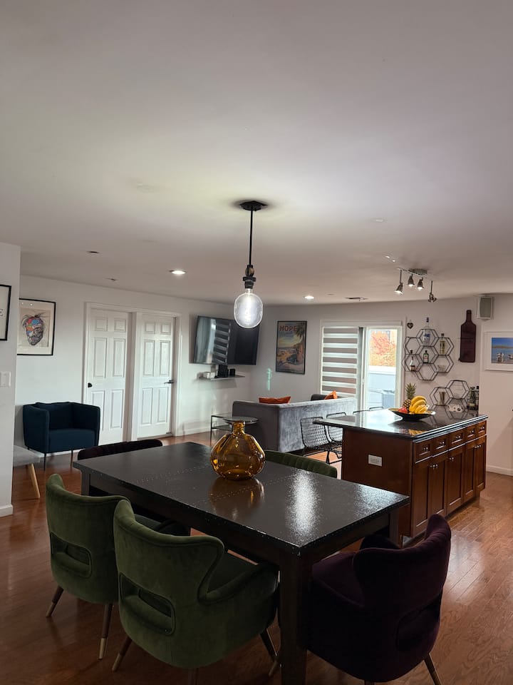 1 Bedroom/1 Bath In Penthouse - Valley Stream, NY