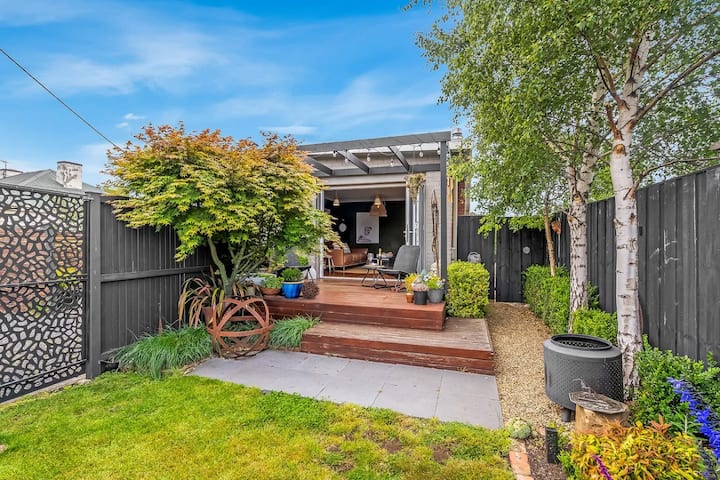 Haven On Timsbury | Urban Escape Near Mona - Hobart
