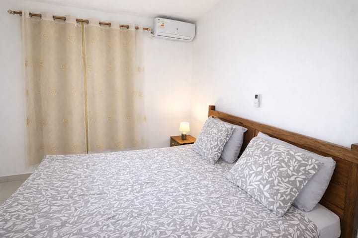 Super Appartement Chambre/salon/cuisine/douche - Libreville