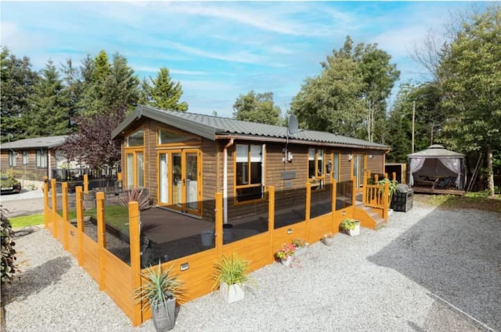 Loubet Lodge - Auchterarder