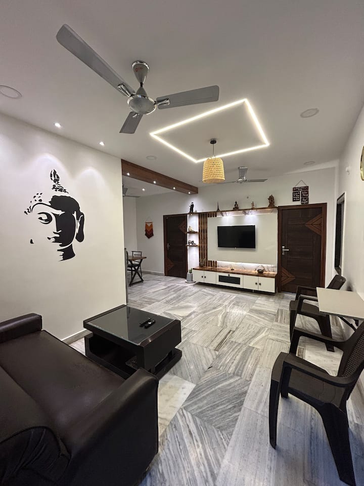 2bhk-cozy Home Stay @Filmnagar -