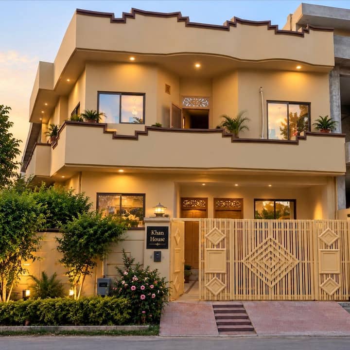 Beautiful Location With Views! - Islamabad