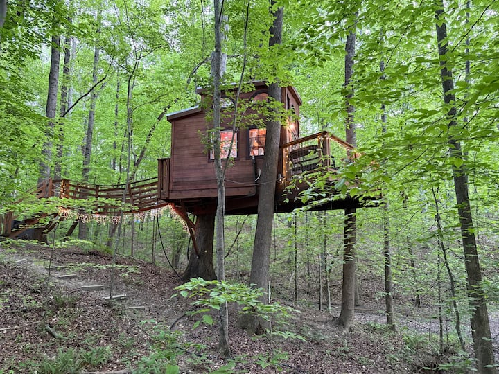 Spirit Of The Oaks Treehouse - Duluth, GA