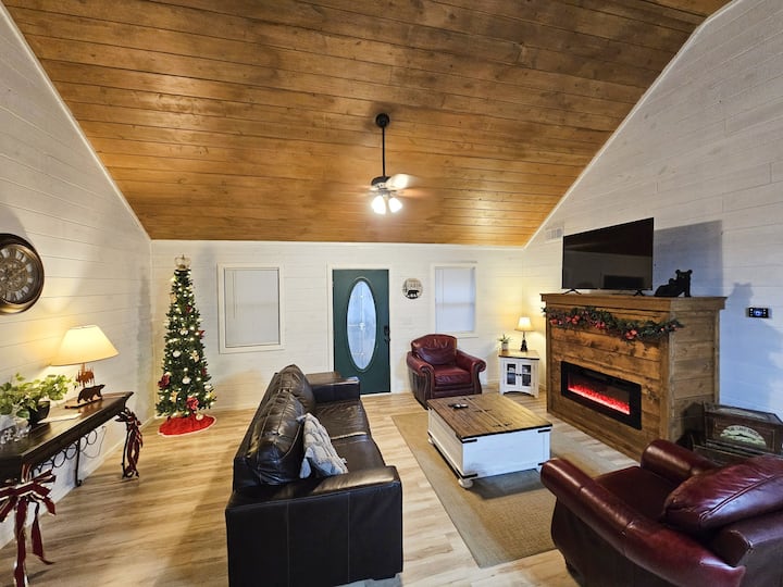 Christmas, Near Beaver’s Bend & The Casino! - 布羅肯鮑