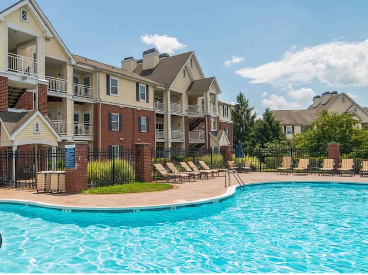Cozy Retreat–clean& Comfortable! - Alexandria, VA