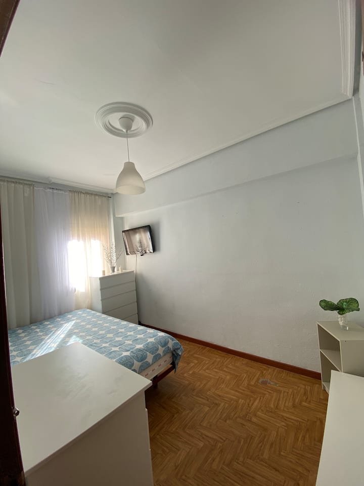 Habitación En Buena Zona! - Valladolid