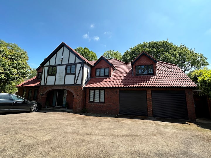 Detached House Kingswood Surrey - Redhill