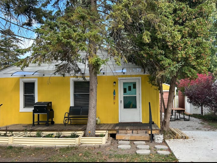 Two Bedroom Sunny Cottage Next To Lake Huron - Port Huron, MI