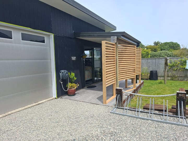 Marine Parade Studio - Westport