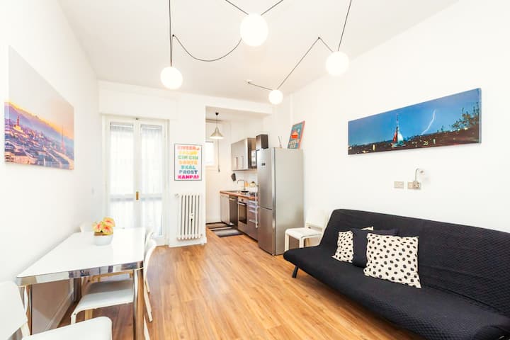 95m² Family & Friends Home | Facing Royal Gardens - Turin