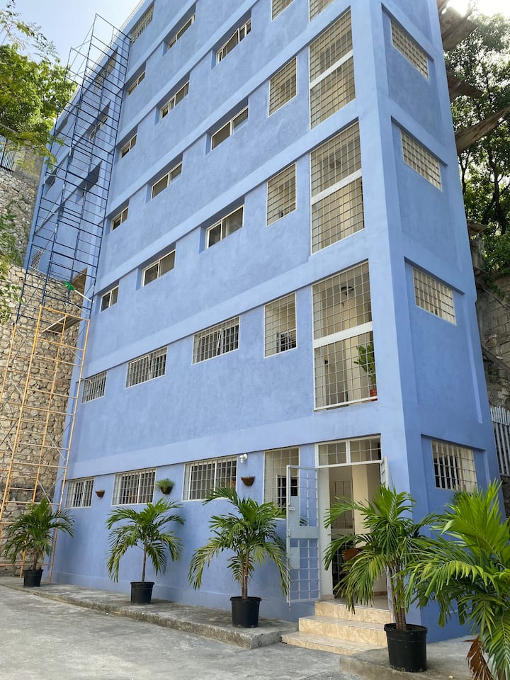 Blue House A102 - Port-au-Prince