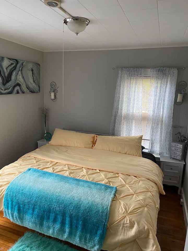 Cozy Corner… - New Haven, CT
