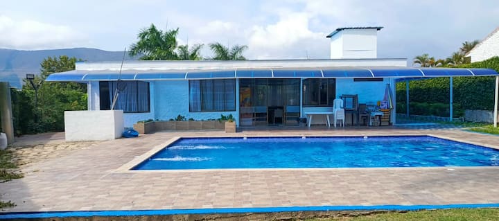 Finca En Chinauta Con Piscina, Jacuzzi Y  Zona Bbq - San Bernardo