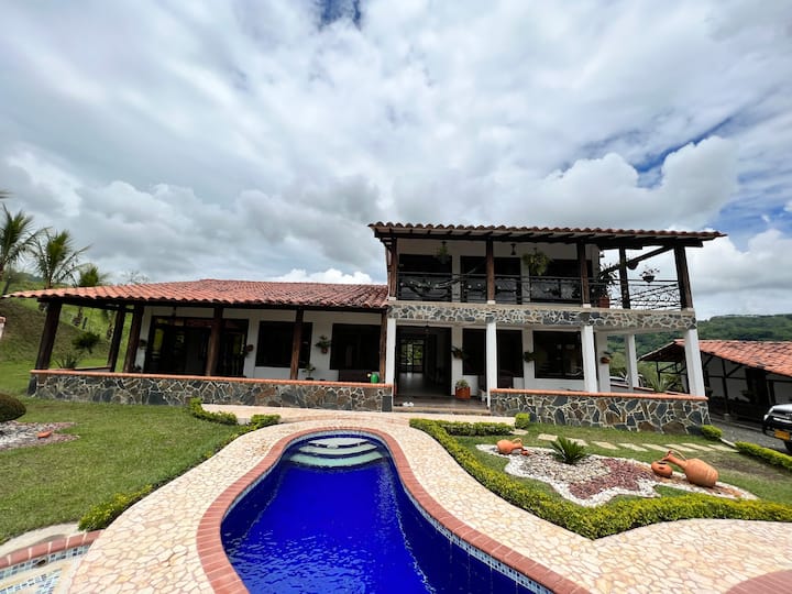Villa Isabella - Cartago - Colombia