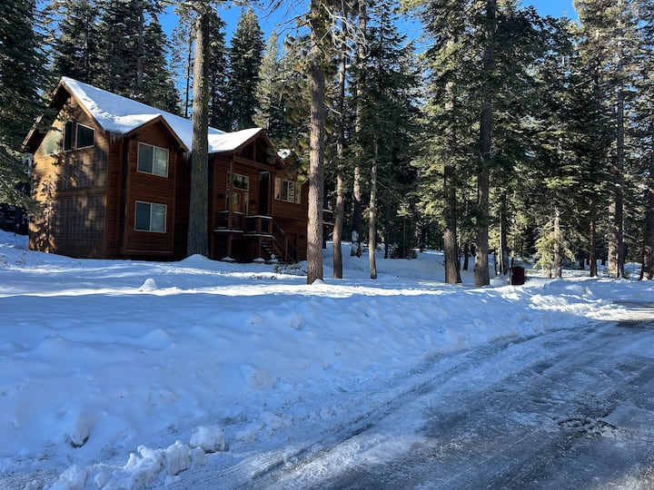 Private 4bd/3ba Near Northstar - North Lake Tahoe, CA