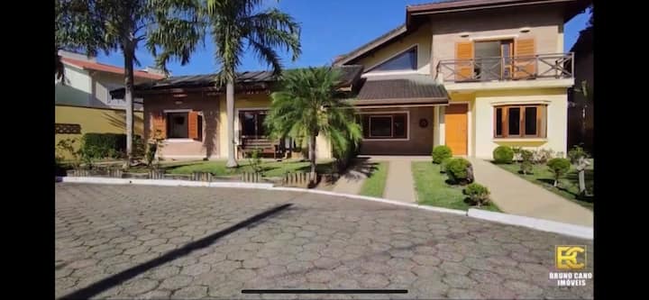 Condomínio Alto Padrão Ar/hidro/piscina 600m Praia - Peruíbe