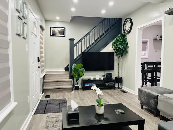 Niagara Falls 3 Bedroom Getaway 5 Min From Falls - Niagara Falls