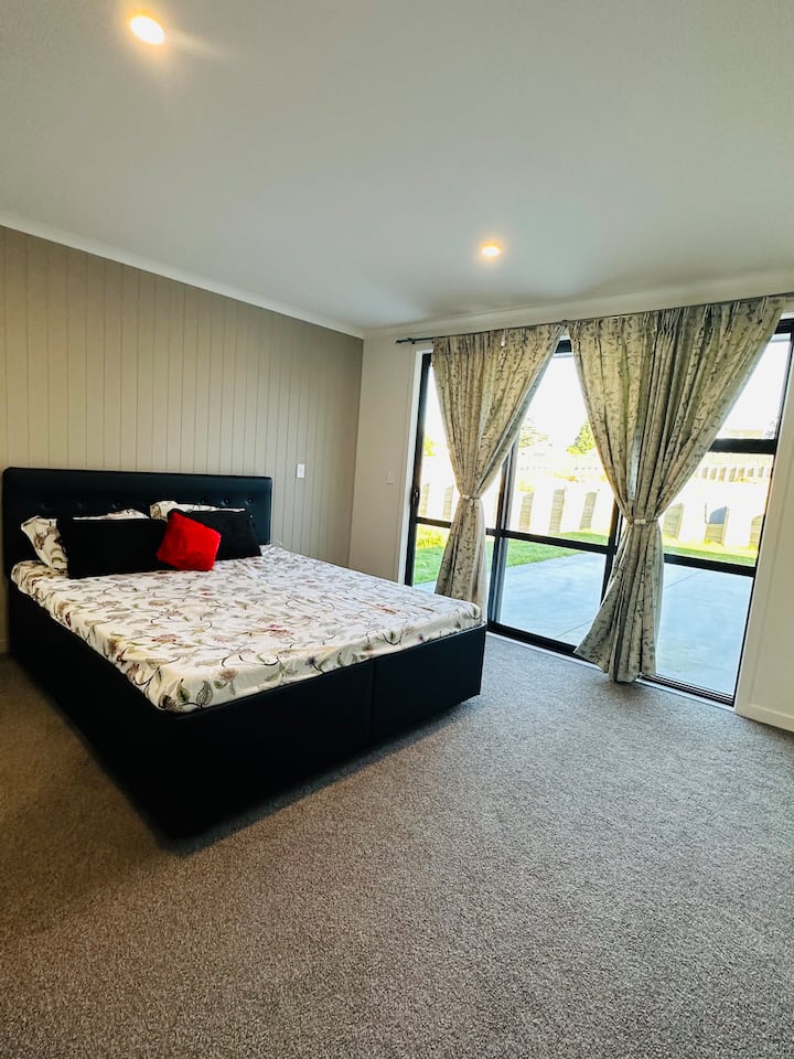 In A Beautiful Area - Te Awamutu