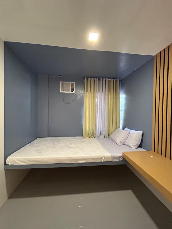 Mar Azul Travelers Inn And Spa - San Remigio