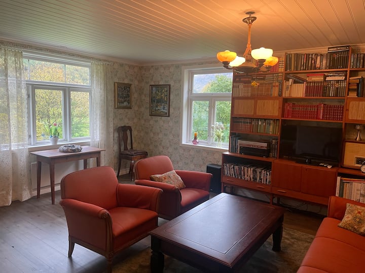 Charming Old Farmhouse - Geirangerfjord