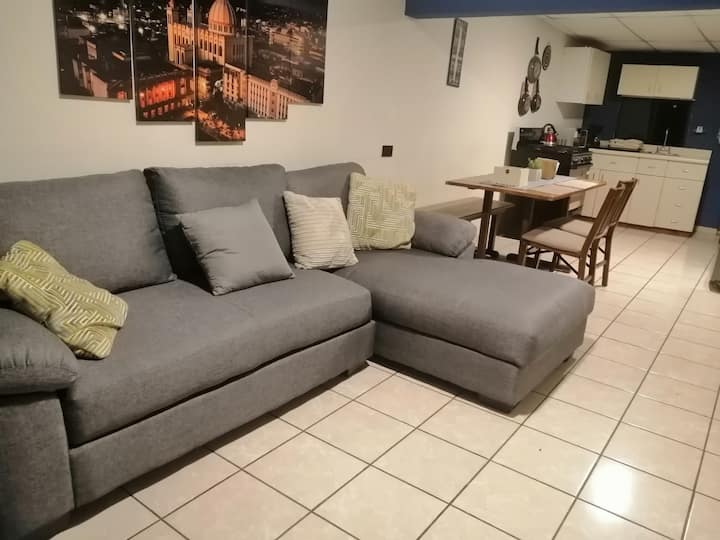Casita Familiar Miraflores - San Salvador