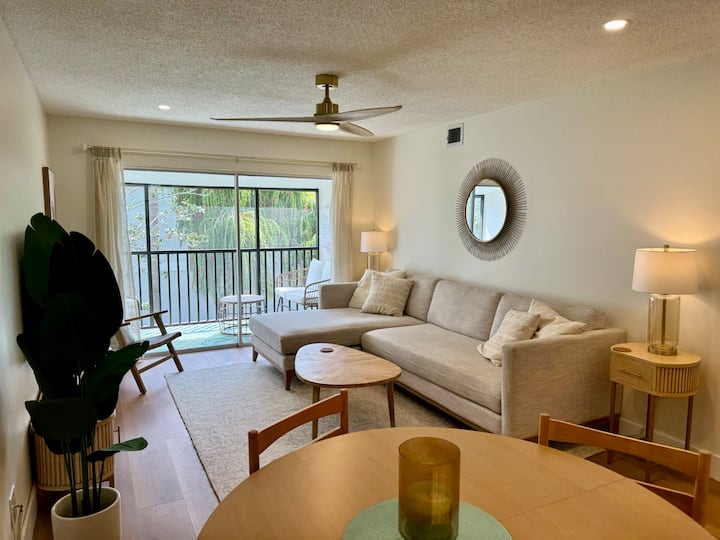 White Sands Retreat - Siesta Key, FL