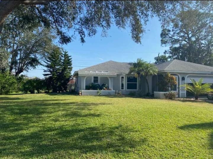 Stay With Kazik - Venice, FL