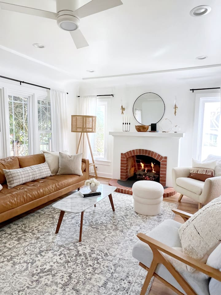 Luxury Designer Cottage + Sea Steps From Beach ! - Del Mar, CA