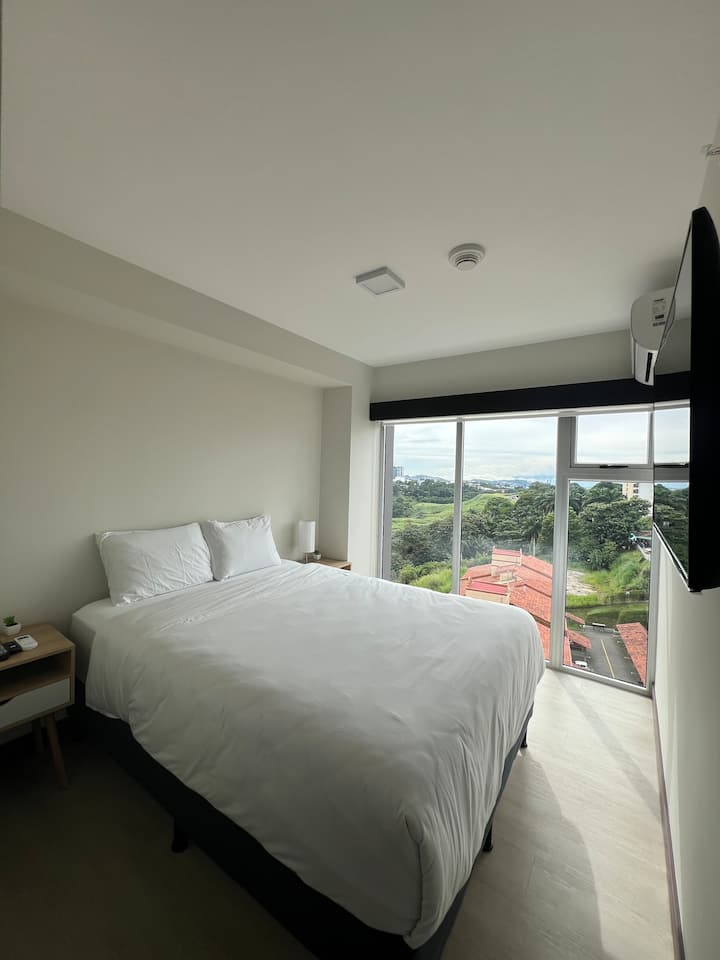 Great For Work Trips, 12th Lvl, Centric, Full Ac - 