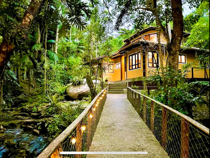 Creekside Rainforest House With Pool Near Beach - Florianópolis
