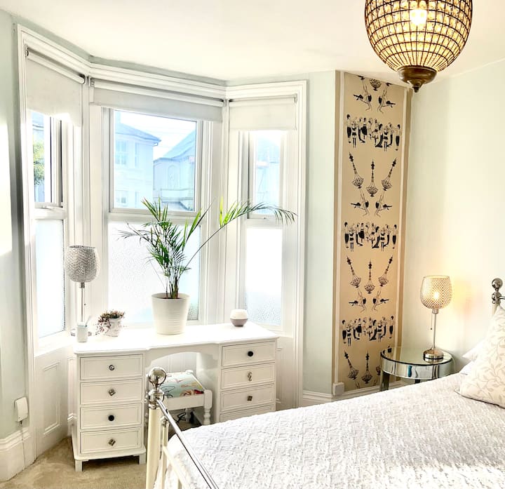 Bright & Light Victorian Ground Floor Apartment - Royal Tunbridge Wells