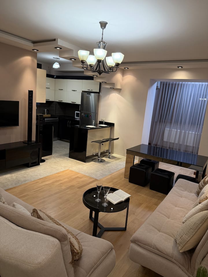 Abovyan Street Apartment - Jerewan