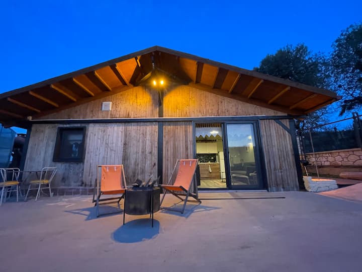 Cozy Winter Escape | Wooden Cabin With Fire Pit - Aliağa