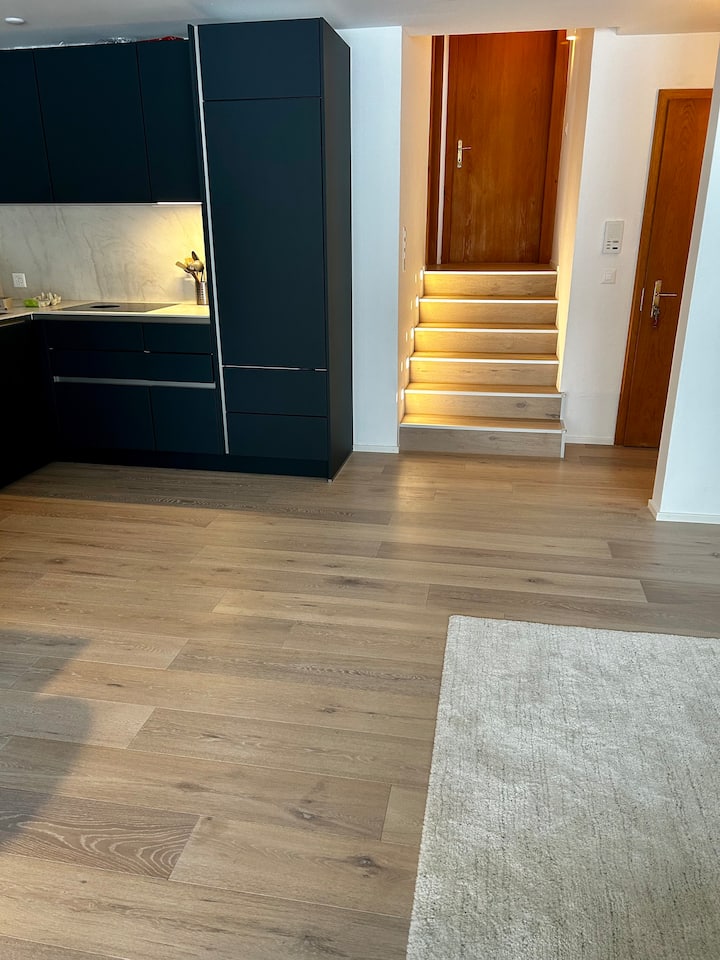 Newly Renovated. 10 Minutes By Bus To Slopes - Laax